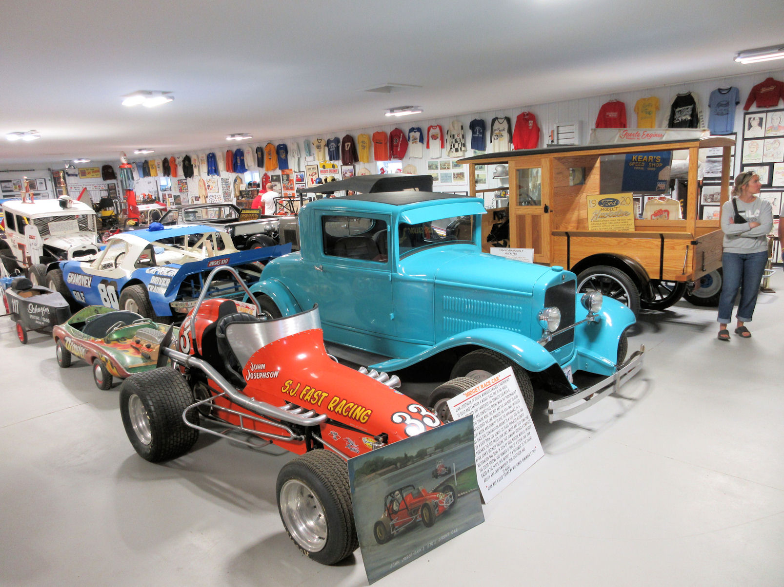 RUSS’S GARAGE OF CLASSICS – E.J. Lavoie's Blog 3