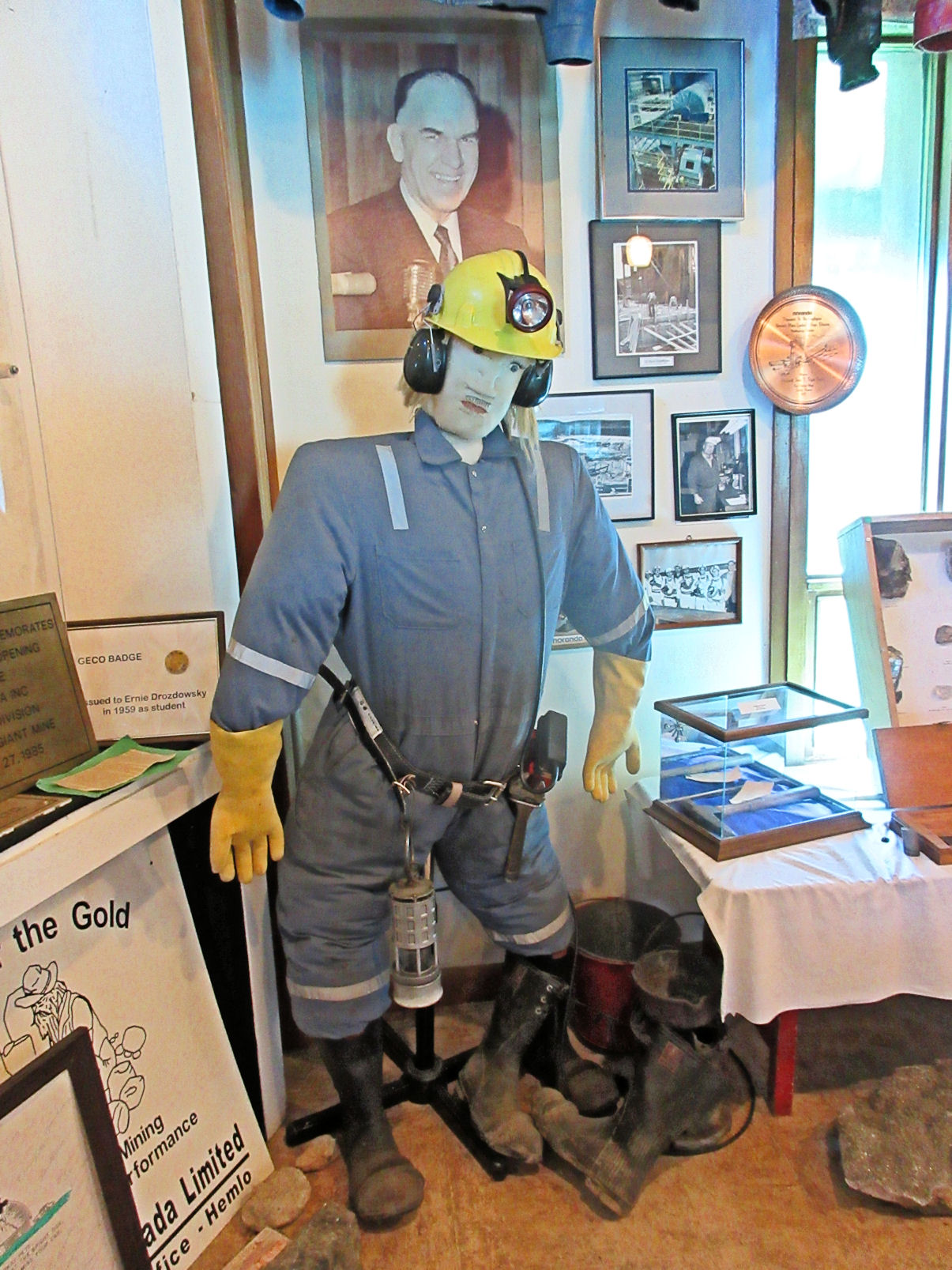 HISTORY IS ALIVE IN MANITOUWADGE – 3 of 3 – E.J. Lavoie's Blog 3